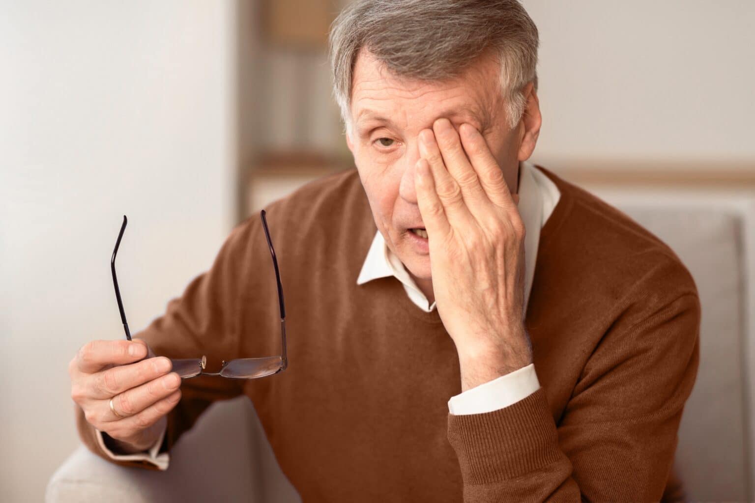 5 Reasons You May Have Bulging Veins on Your Hands, LA Vein Center